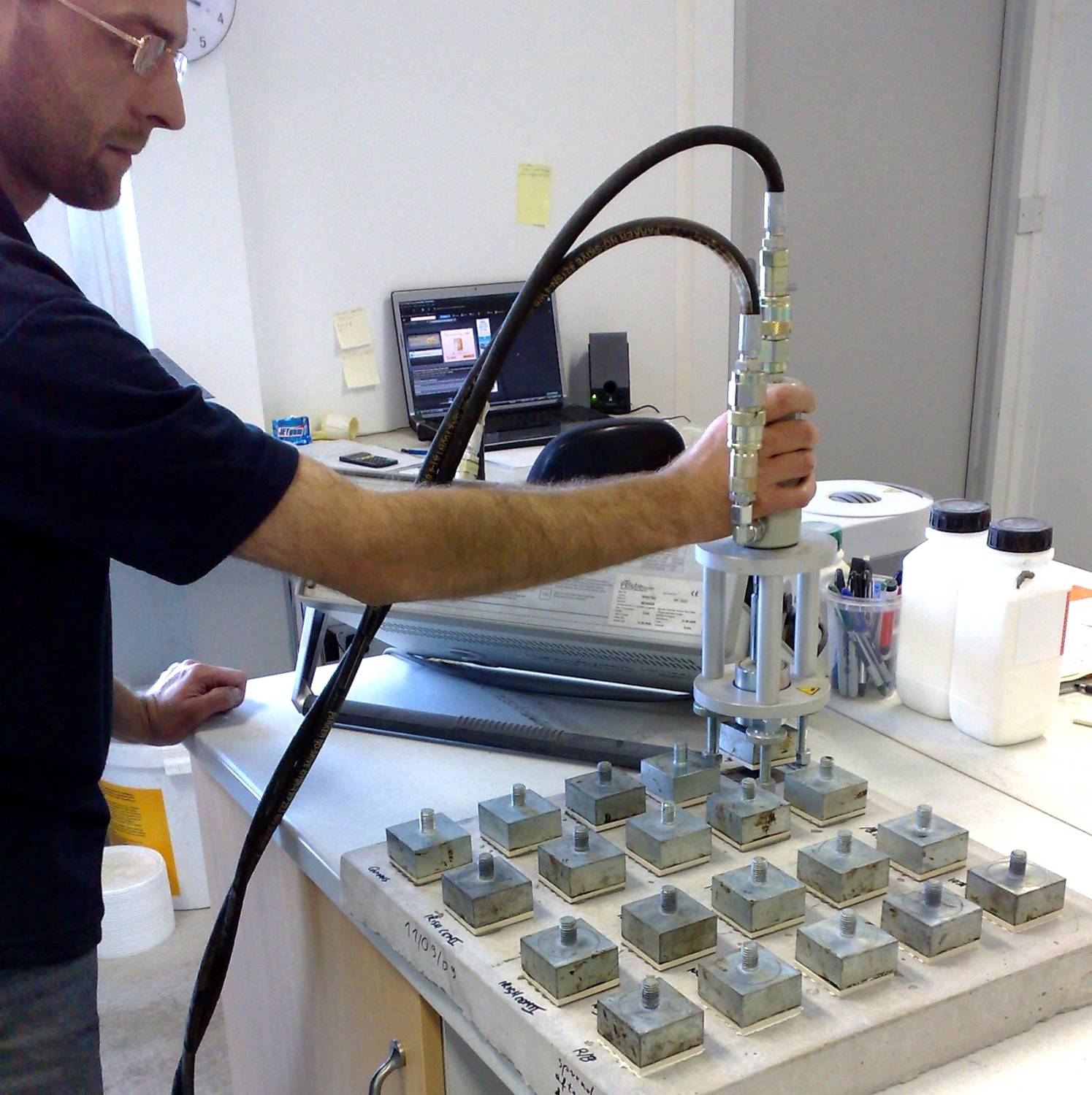 PS Eco BS 7533 Bonding Mortar | Larsen Building Products | NBS Source