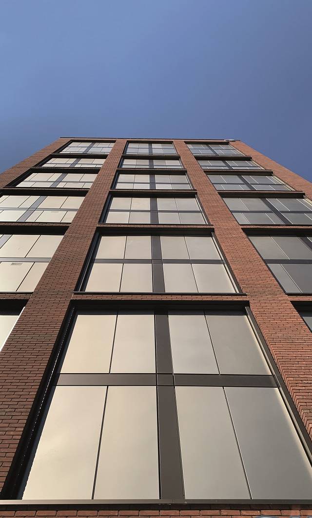 Unity F2F A1 Floor 2 Floor Rail System | Metalline Architectural ...