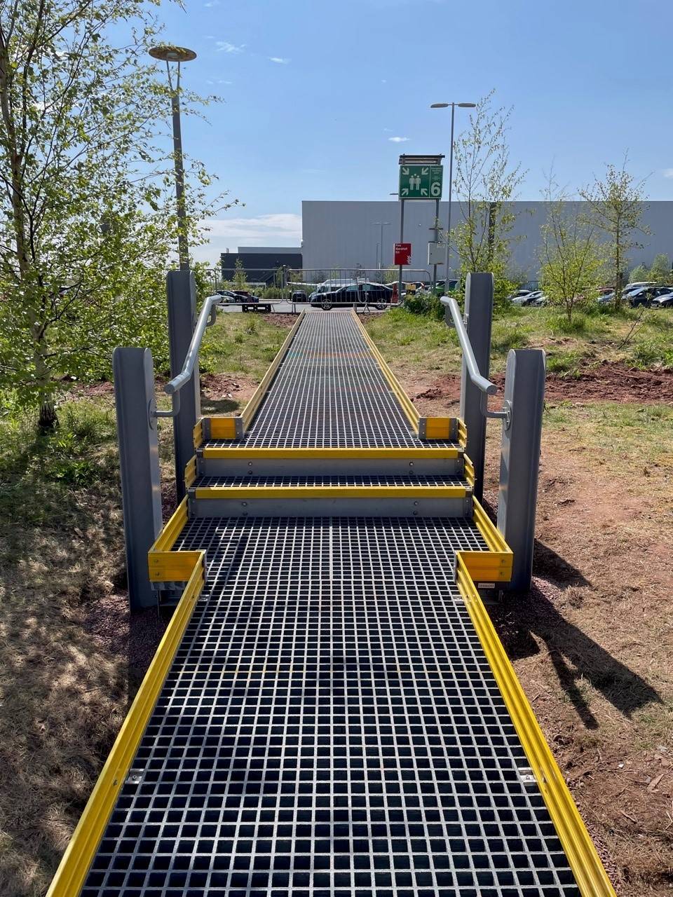Badger Run - Pedestrian Walkway | Fibergrate Composite Structures | NBS ...