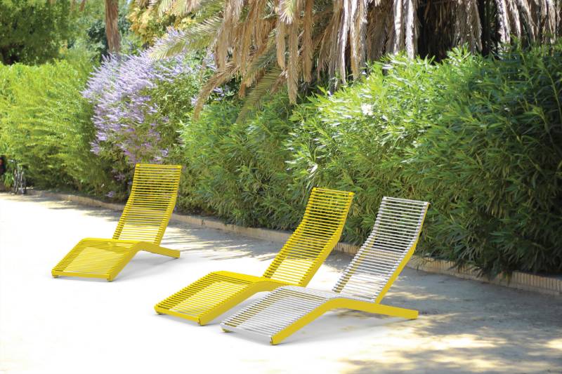 Rivage Lounger - Outdoor Lounger for Public Spaces | MMCITE UK Ltd ...