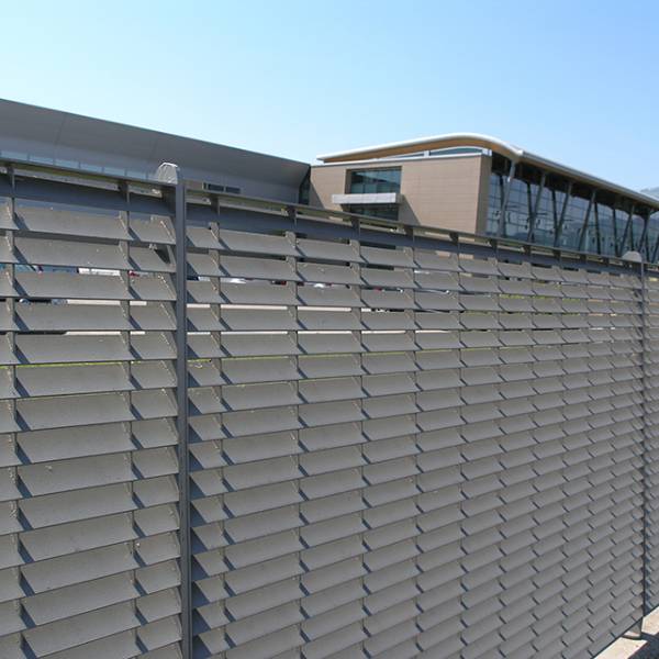 Carbon steel continuous bar fencing systems | NBS Source