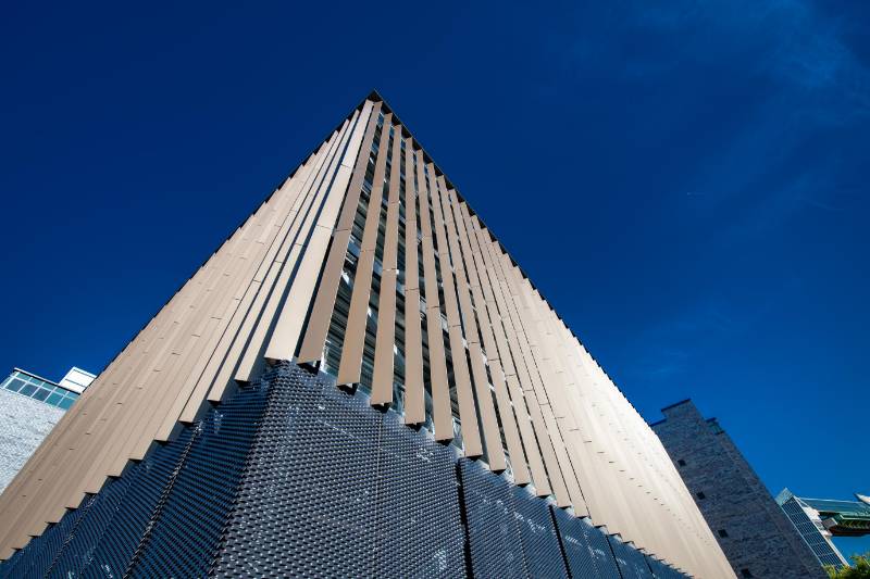 Architectural Fin - Twisted Vertical Fin Blade Profile | Maple Façades ...