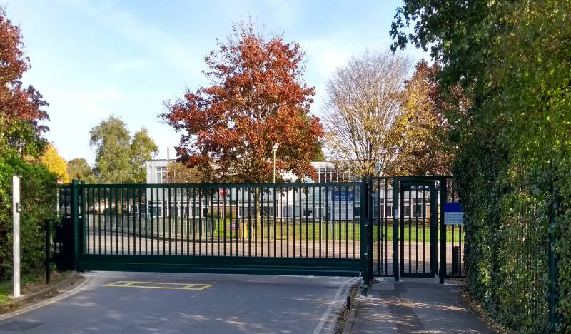 Pedestrian Control Automatic Gate – Qwicket - Pedestrian Gate ...