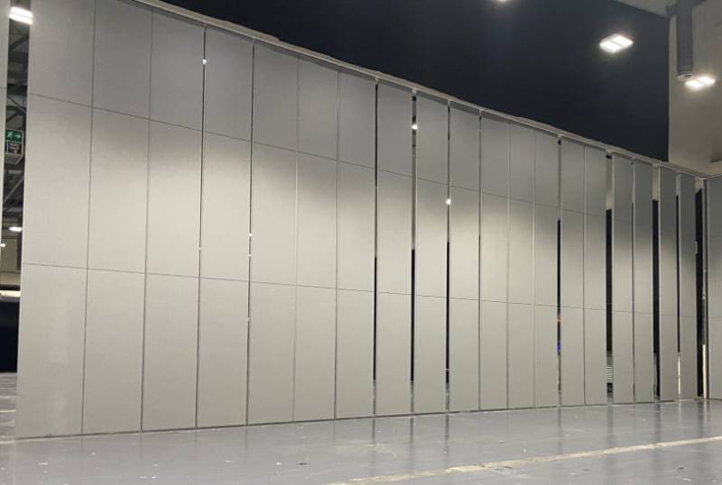 Dorma Variflex 100 Manual Moveable Wall installed at Coventry Arena ...